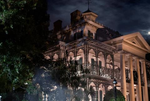 Haunted Mansion: Το στοιχειωμένο σπίτι της Disneyland ξαναζωντανεύει ...