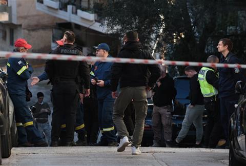 Γκύζη: Ιδιόχειρο σημείωμα άφησε ο άνδρας που μαχαίρωσε τη σύζυγό του ...