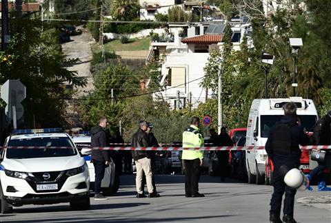 Γλυφάδα: Ποινική δίωξη στους δύο συλληφθέντες του αιματηρού ...