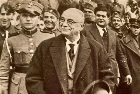 Ιωάννης Μεταξάς: Τα μυθεύματα της Δεξιάς για τον ήρωα του «ΟΧΙ» και η ...