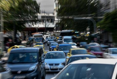 Τέλη κυκλοφορίας: Τα ποσά ανά κατηγορία και οι τρόποι πληρωμής | Έθνος