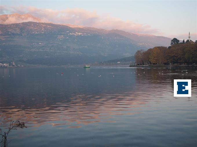 Η λίμνη των Ιωαννίνων, οι θρύλοι και το Νησί | Έθνος