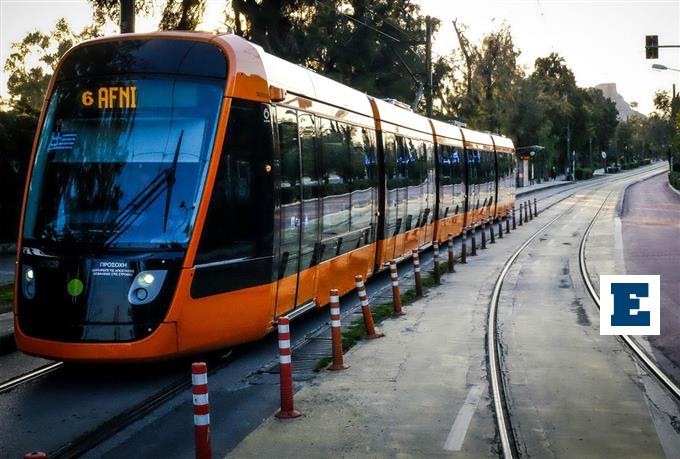 Τραμ: Συρμός συγκρούστηκε με αυτοκίνητο στο Καλαμάκι | Έθνος