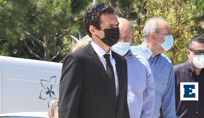 Θάνος Τοκάκης: Αποχαιρετά τον αδερφό του - «Ο Βασίλης μου πέταξε ψηλά ...
