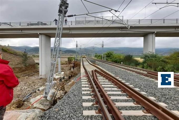 Κομμένη στα δύο η Ελλάδα οδικά και σιδηροδρομικά: Πώς διεξάγεται η ...