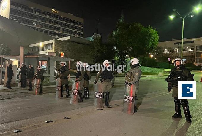 Θεσσαλονίκη: Επέμβαση των ΜΑΤ στο ΑΠΘ για να λήξει η κατάληψη | Έθνος