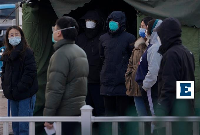 Τι συμβαίνει στην Κίνα; Πώς η χαλάρωση των μέτρων μπορεί να γύρισε ...