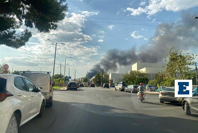 Φωτιά τώρα στην Καλαμάτα: Στη μάχη εναέρια μέσα - Απειλεί καταυλισμό ...