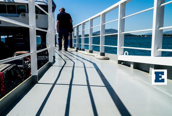 Βλάβη σε πλοίο με προορισμό τη Σκιάθο και 418 επιβάτες - Επιστρέφει ...