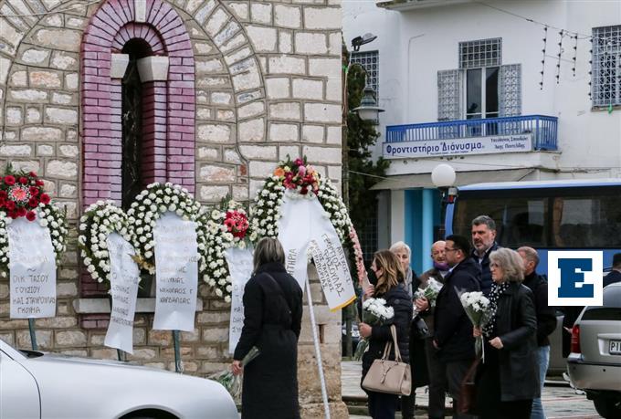 Βουβός πόνος στο τελευταίο αντίο στην 42χρονη Βάια που σκοτώθηκε στο ...