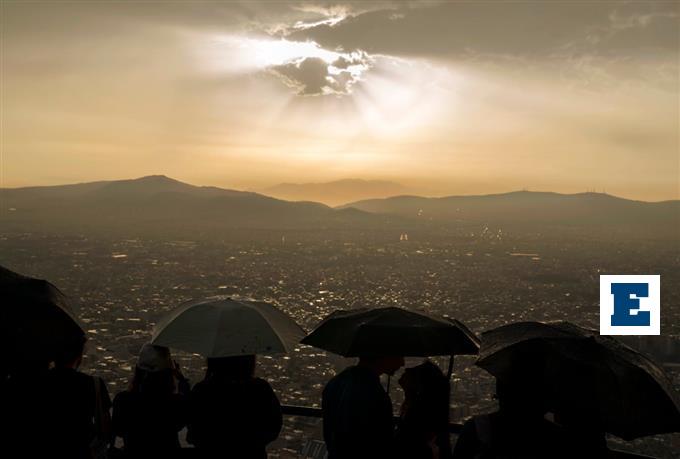 Έκτακτο δελτίο καιρού: Πώς θα εξελιχθεί η κακοκαιρία – Πότε θα βρέξει ...