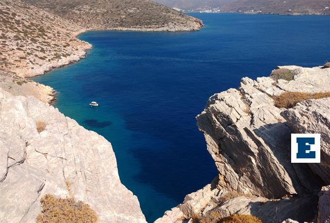 Αμοργός: Στου Αιγαίου τα... μπλου | Έθνος