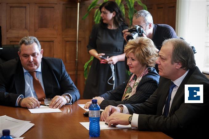 Η Κοινοβουλευτική Ομάδα των ΑΝ.ΕΛ «άδειασε» τον Πάνο Καμμένο! | Έθνος