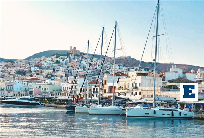 Τρία νησιά των Κυκλάδων ιδανικά για αποδράσεις την άνοιξη | Έθνος