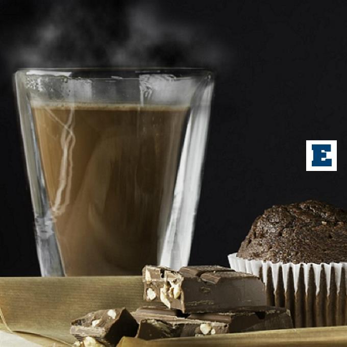 Αχνιστές ιδέες - Ζεστή σοκολάτα με καφέ να ξορκίσουμε το κρύο | Έθνος