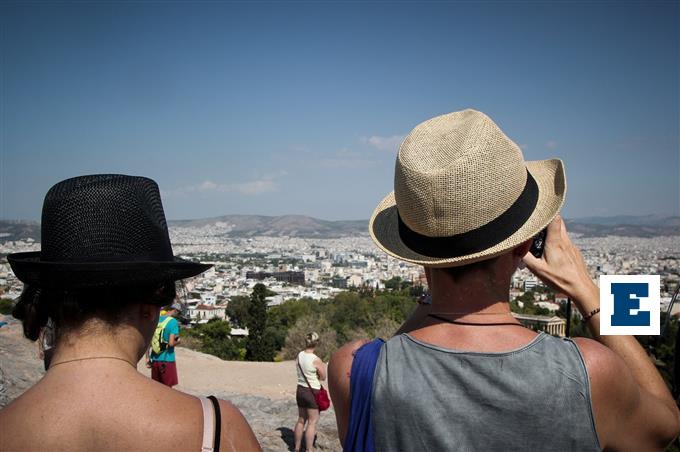 Ποιοι τουρίστες επιλέγουν την Ελλάδα για διακοπές | Έθνος