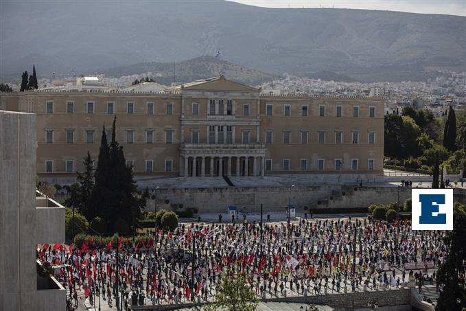 Πρωτομαγιά: Πώς οργανώθηκε η εντυπωσιακή συγκέντρωση του ΠΑΜΕ στο ...