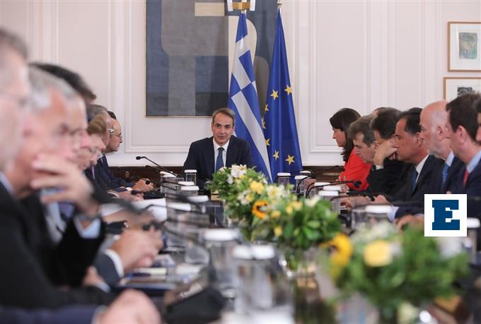 Μητσοτάκης στο υπουργικό: «Να είναι η 4ετία της αποτελεσματικότητας και ...