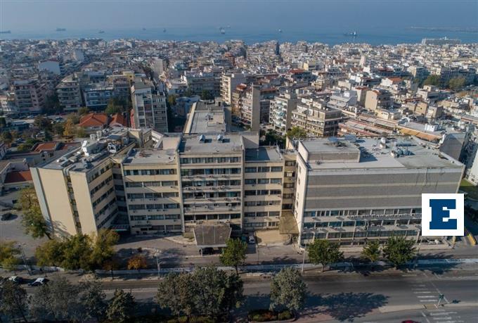 Ανάμεσα σε κεφάλι και αυχένα η σφαίρα που δέχθηκε ο 25χρονος στη ...