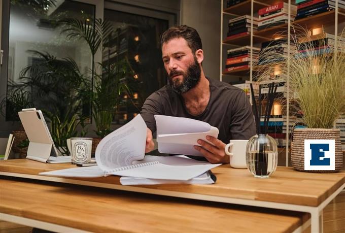 Αντίνοος Αλμπάνης στο ethnos.gr: «Η επιστροφή στη μοναρχία και στη δικτατορία δεν είναι λύση ...