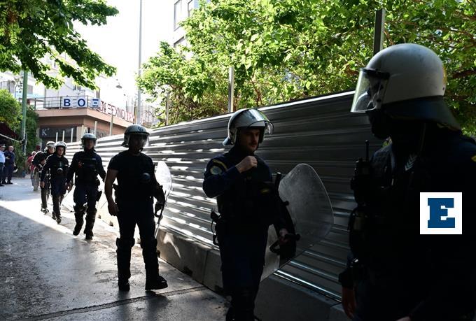 Ρουβίκωνας: Έξι μήνες με αναστολή σε ηγετικό στέλεχος – Είχε κάνει ...