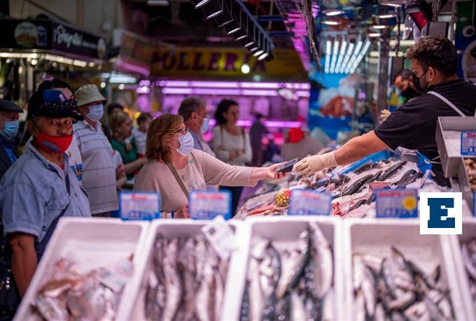 Ακρίβεια: Η Ισπανία καταργεί τον ΦΠΑ σε βασικά είδη - Πάγωμα και στα ...