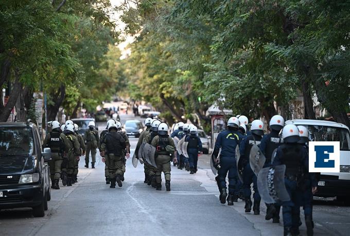Επέτειος δολοφονίας Γρηγορόπουλου: «Αστακός» η Αθήνα με 4.000 ...