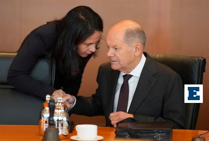 Κόντρα Σολτς – Μπέρμποκ για την Ουκρανία: Η Γερμανίδα ΥΠΕΞ πιέζει για ...
