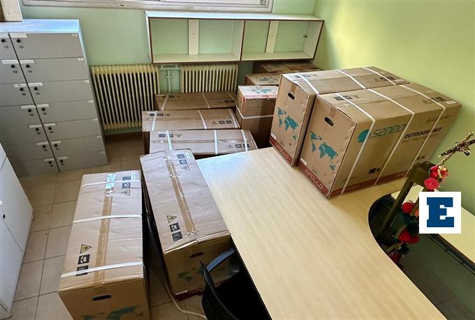 Κασσελάκης: Κλειστά στα κουτιά τους εδώ και 4 μήνες τα κλιματιστικά που ...