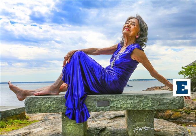 Tao Porchon-Lynch: Πέθανε η γηραιότερη δασκάλα yoga του πλανήτη - Ήταν ...