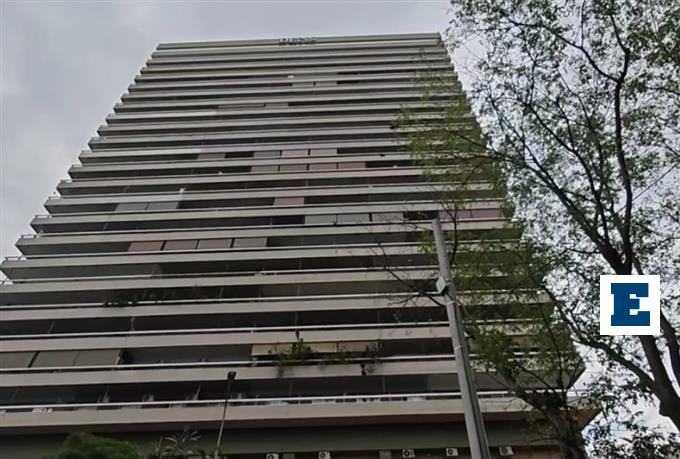 Σοκ στους Αμπελόκηπους: Νεκρός άνδρας που έπεσε από τον Πύργο «Απόλλων ...