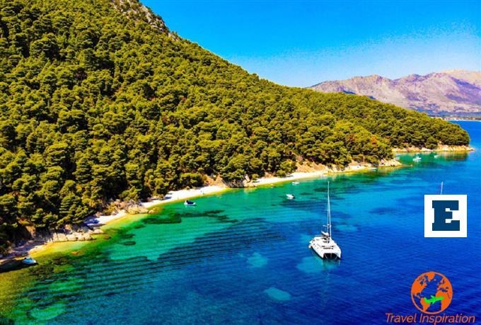 Το ελληνικό παραδεισένιο νησί που φτάνεις σε μόλις 20 λεπτά με το πλοίο ...