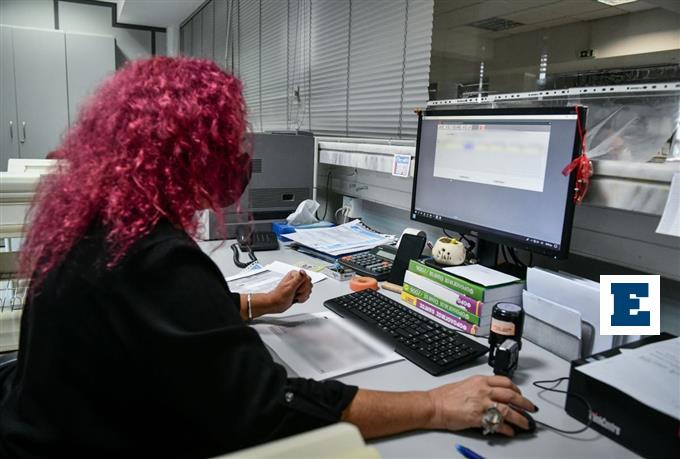Τίτλοι τέλους για το χαρτόσημο - Ερχεται το ψηφιακό τέλος συναλλαγών ...