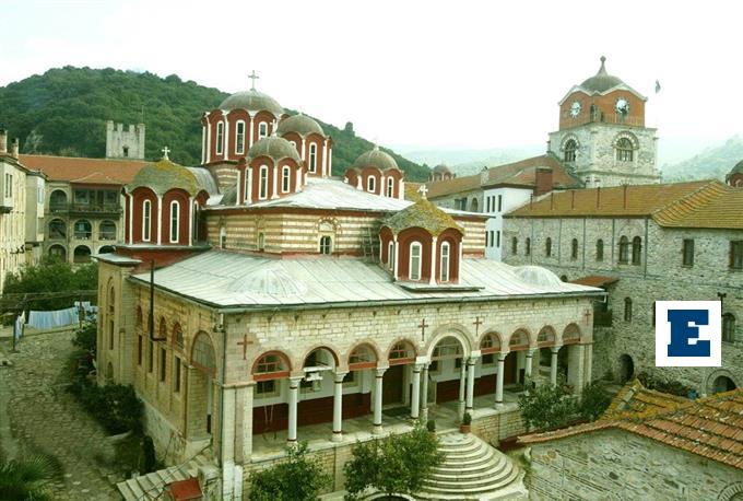 Ηγούμενος Μονής Εσφιγμένου για αντιεμβολιαστές ρασοφόρους: Το ράσο δεν ...