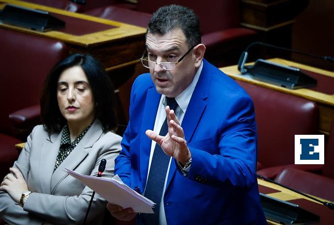 Aναταραχή στη Βουλή μετά τις δηλώσεις Παπαδόπουλου για το «χαστούκι ...