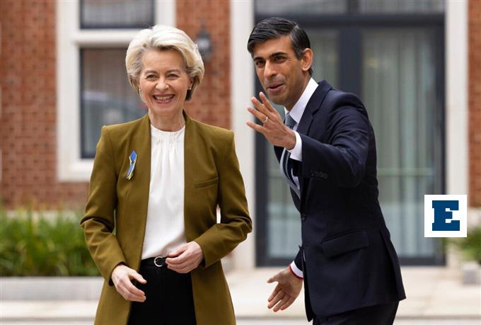 Brexit: Έδωσαν τα χέρια για τη Βόρεια Ιρλανδία Σούνακ και Φον ντερ ...