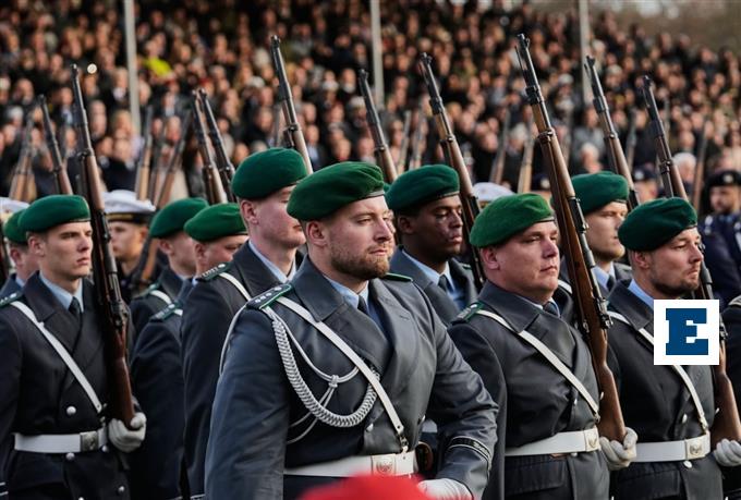 Η Γερμανία αναπτύσσει μυστικό σχέδιο για πόλεμο με τη Ρωσία: 800.000 ...