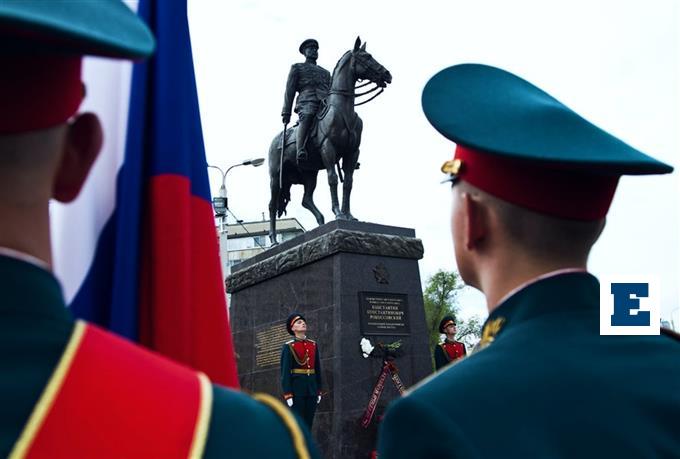 Οι νύχτες των Στρατηγών: Γλύτωσαν από τη δολοφονική μανία του Στάλιν ...