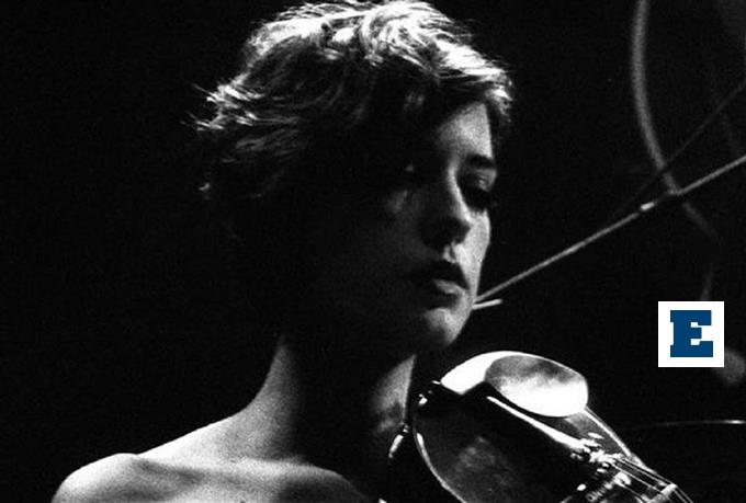 May Roosevelt - Η Θεσσαλονικιά μουσικός και συνθέτης που έγινε viral ...