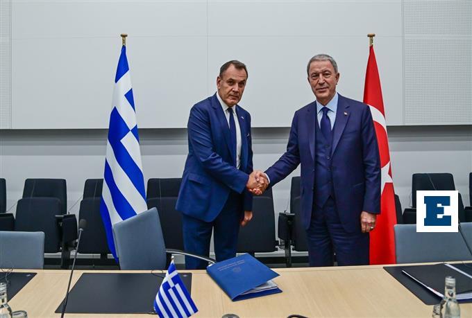 Ελληνοτουρκικές σχέσεις: «Κρίσιμη» επαφή Παναγιωτόπουλου – Ακάρ | Έθνος