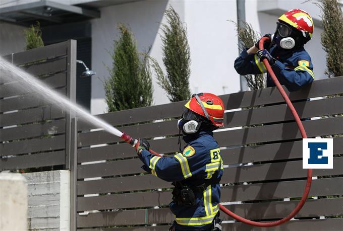Φωτιά τώρα σε μονοκατοικία στον Βύρωνα | Έθνος