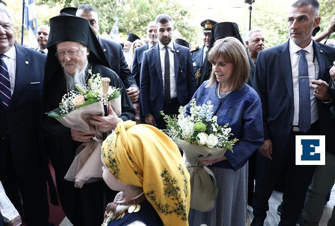Επίτιμοι δημότες Πύργου η Κατερίνα Σακελλαροπούλου και ο οικουμενικός ...