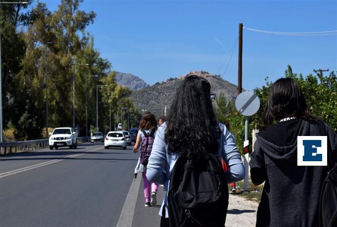 Προβλήματα στη μετακίνηση 90 μαθητών από Μαρκόπουλο και Πόρτο Ράφτη ...