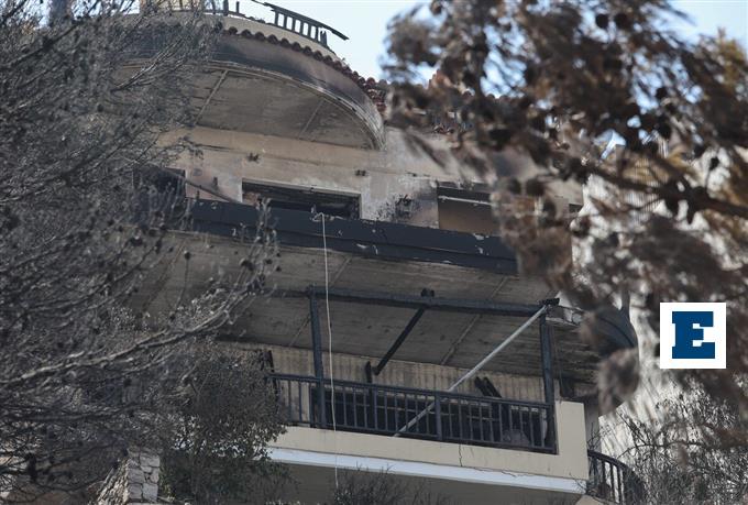 Λέκκας για τη φωτιά στη Βούλα: «Τα σπίτια που κάηκαν είχαν εναγκαλισμό ...