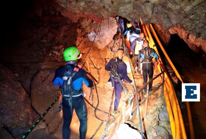 Θλίψη: Πέθανε ο αρχηγός της ποδοσφαιρικής ομάδας που είχε εγκλωβιστεί ...