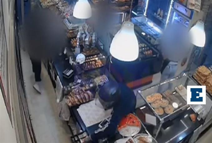 Ένοπλη ληστεία σε φούρνο στα βόρεια προάστια - Βίντεο ντοκουμέντο από ...