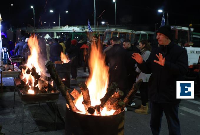 Αγρότες: Στο «τραπέζι» ολικό κυκλοφοριακό μπλακ - αουτ και μαζική ...