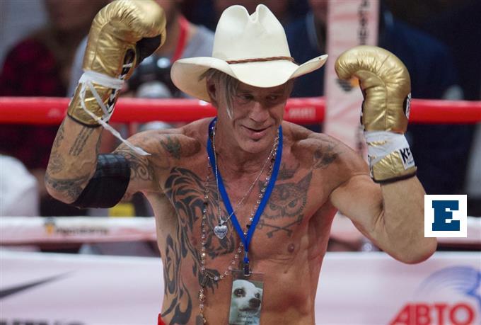 Αγνώριστος ο Mickey Rourke μετά τις φήμες για έξωση από το σπίτι του ...