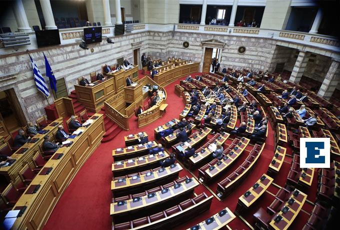 Πρόταση δυσπιστίας για Τέμπη: Φουλ επίθεση από την αντιπολίτευση – Η ...