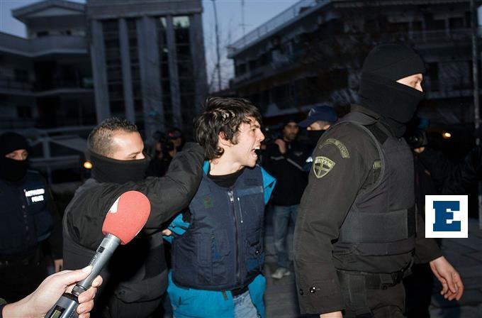 Νίκος Ρωμανός: Από τους δρόμους των Εξαρχείων μέχρι τη φυλακή και την ...